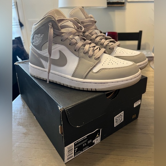 Jordan | Shoes | Jordan Mid College Grey | Poshmark